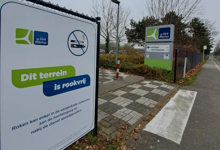 AZ Sint-Blasius volledig rookvrij - De Specialist