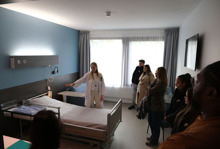 La maternité de l'Hôpital Erasme fait peau neuve - Le Spécialiste