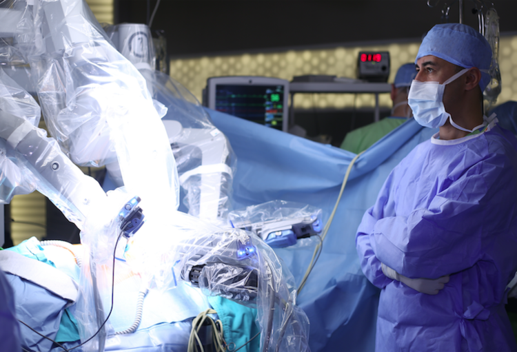 L'UZ Gand réalise une autogreffe avec un robot, une première européenne ...