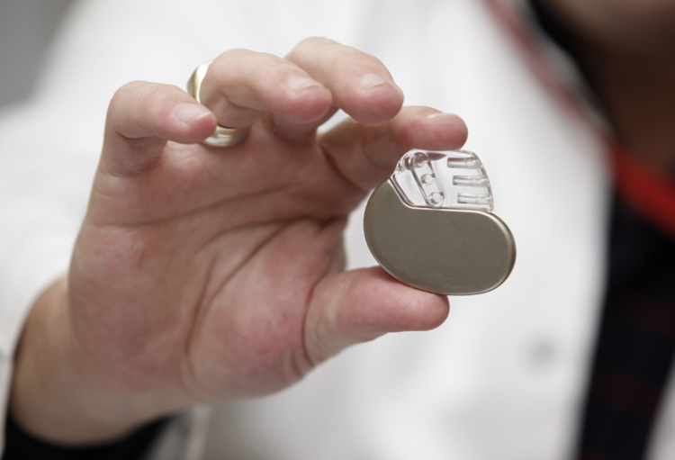 Implant Files - Il faut "sélectionner scrupuleusement les patients ...