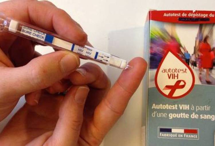Plus de 10.000 autotests de dépistage du VIH vendus depuis leur ...
