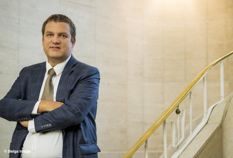 Topeconoom Ivan Van de Cloot: “Het beleid van Vandenbroucke is ...