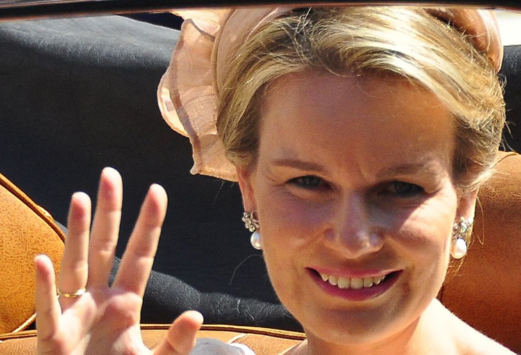 Visite de la reine Mathilde au projet Poliopolis de l'hôpital ...