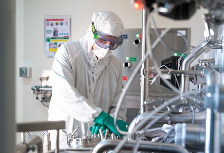 Takeda inaugure une nouvelle ligne de production à Lessines, 100 ...