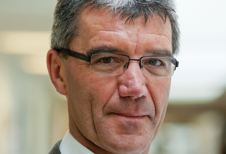 Dr. Mathias Vrolix (ZOL): "Ik vrees dat geneeskunde een uitgehold ...